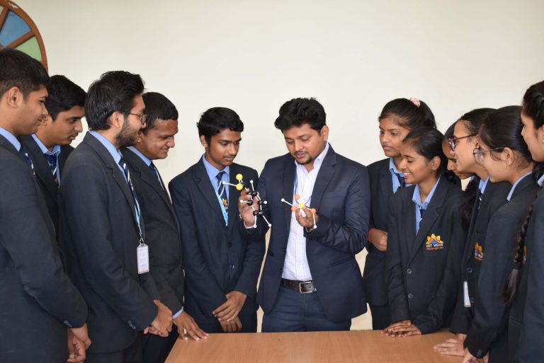 IIT JEE Coaching with Board Preparation at MIT Junior College